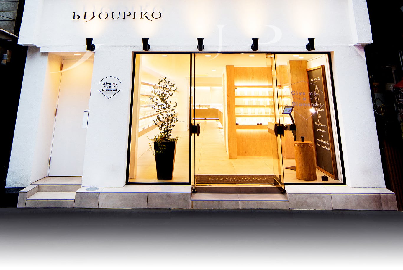 株式会社G・T・B・T（ジー・ティー・ビー・ティー）｜BIJOUPIKO GROUP